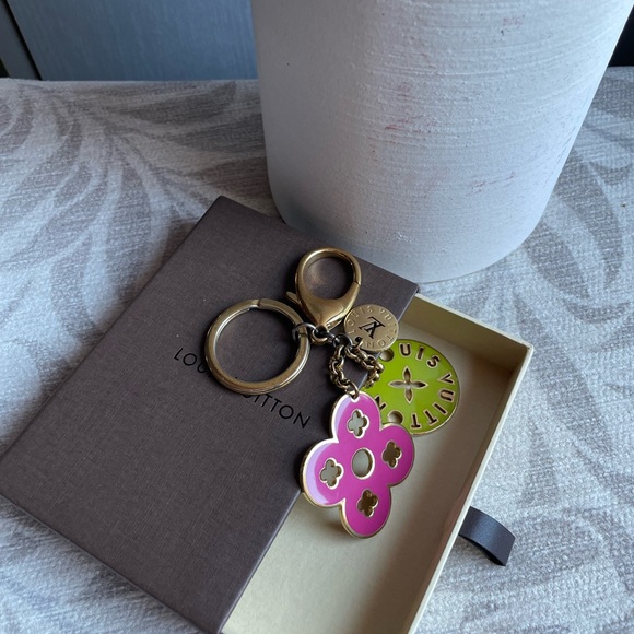 Louis Vuitton | Accessories | Louis Vuitton Pink And Gold Floral ...